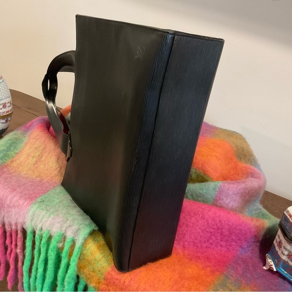 Louis Vuitton | Bags | Vantage Black Louis Vutton | Poshmark